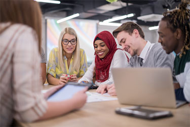 Comprehensive Services: A Complete HR Solution | ADP Canada